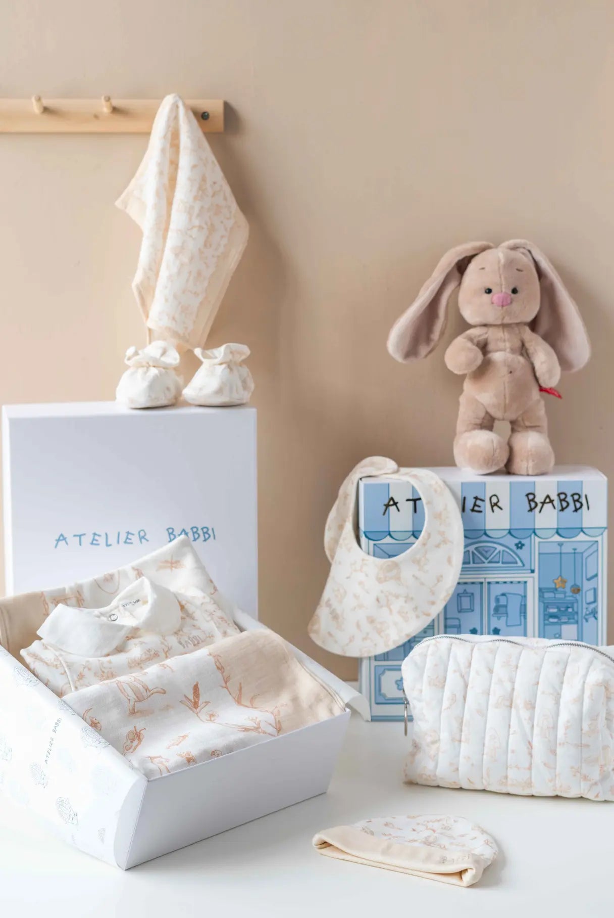 9-Piece Toile De Jouy Beige Newborn Set | Elegant Baby Gift
